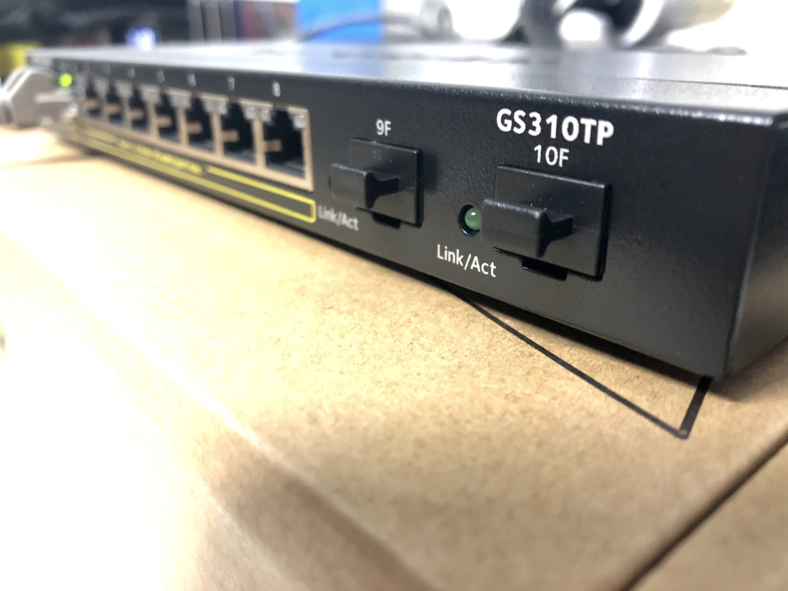 NETGEAR GS310TP – Switch mit 8 PoE+ und 2 SFP Ports - Blog Bob